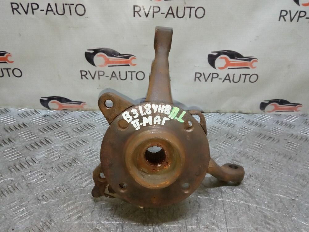 Кулак передний левый VW Passat B3 (Пассат Б3) Volkswagen