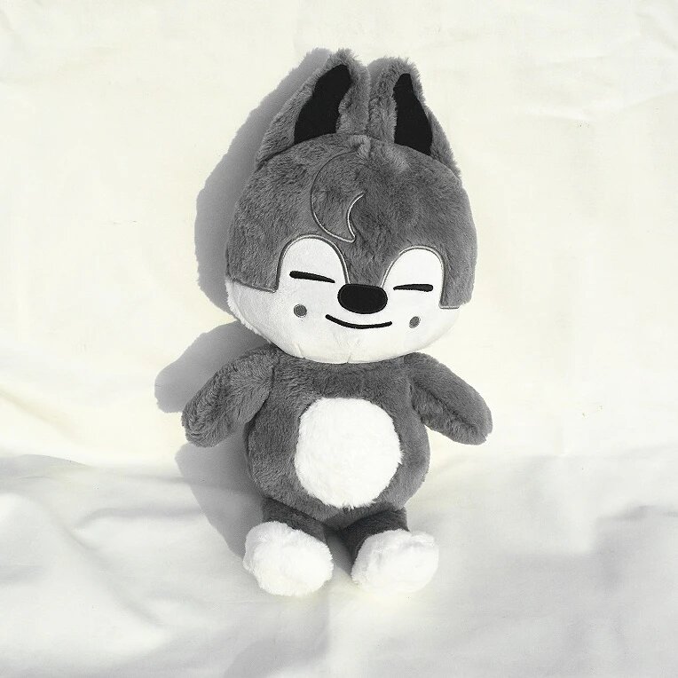 Мягкая игрушка Skzoo Wolfchan, 50 см, Серый, huilang