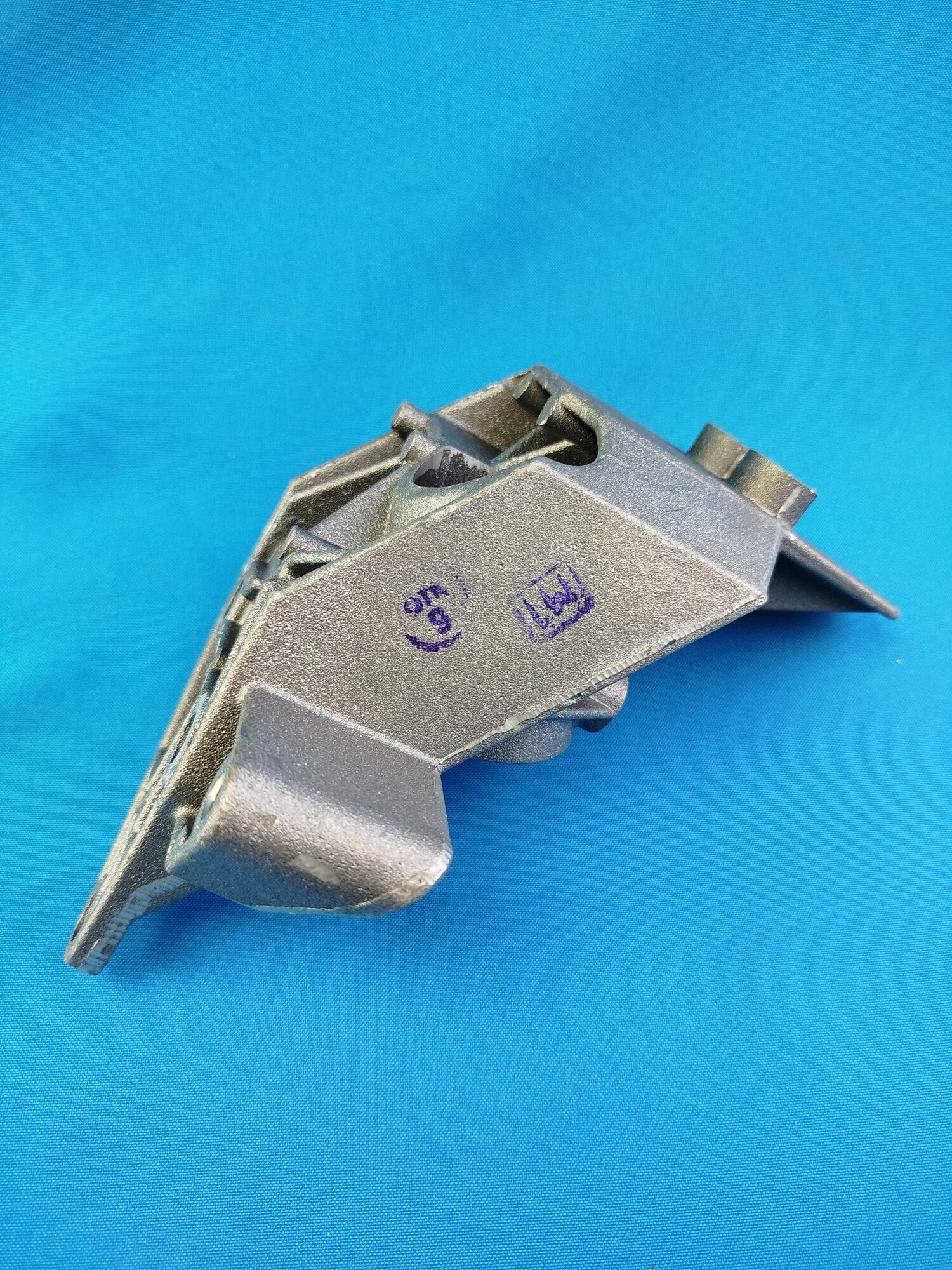 Кронштейн опоры двигателя "ВАЗ"для а/м Гранта левый (2190-1001231)