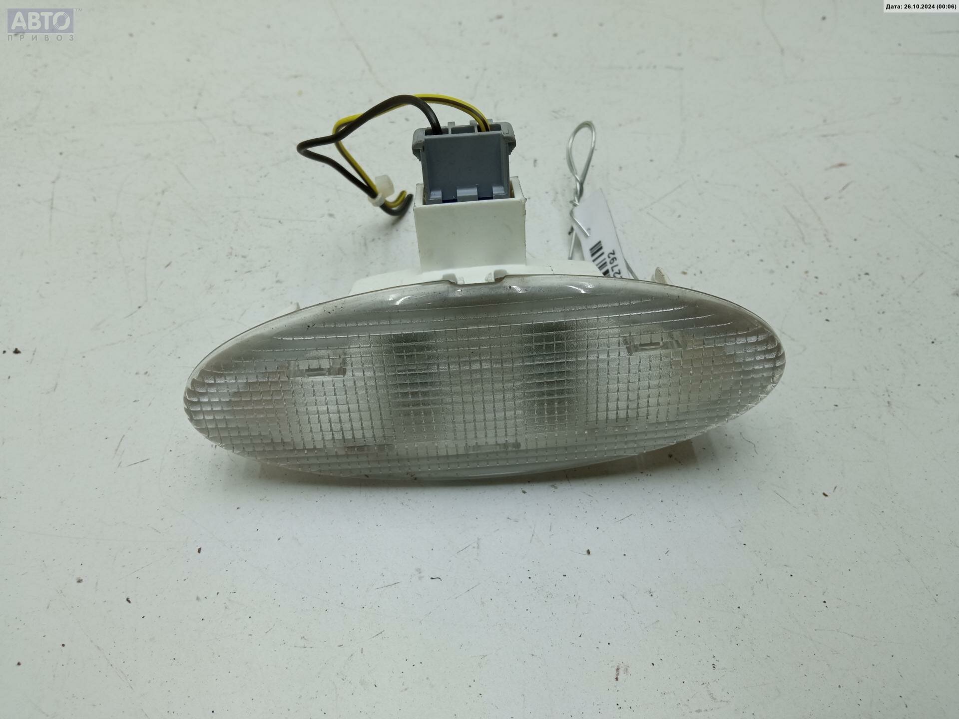 Фонарь салонный (плафон) Chrysler Voyager (2001-2007)