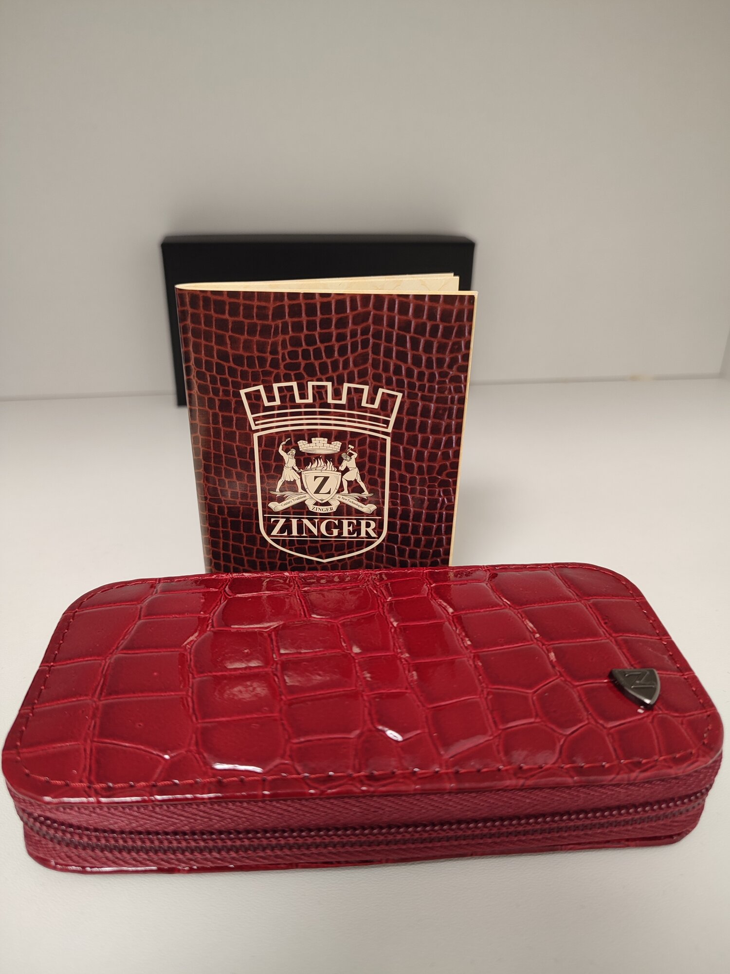 Набор для маникюра ZINGER MS-7105 S, 7 предметов, (красный) под крокодил