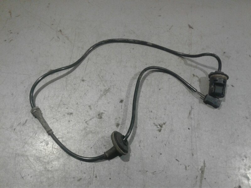 Датчик abs Volkswagen Passat 3B3 AWT 1996 задн. лев. (б/у)
