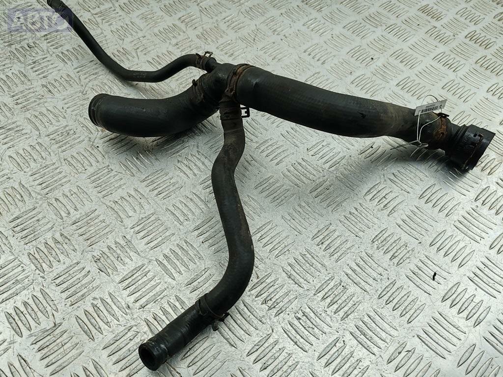 Патрубок радиатора Volkswagen Bora