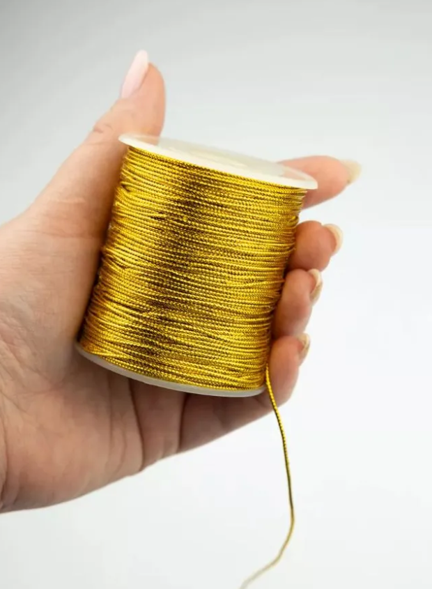 Шнур люрекс для декора и рукоделия, елочных игрушек 1 мм 90м золото