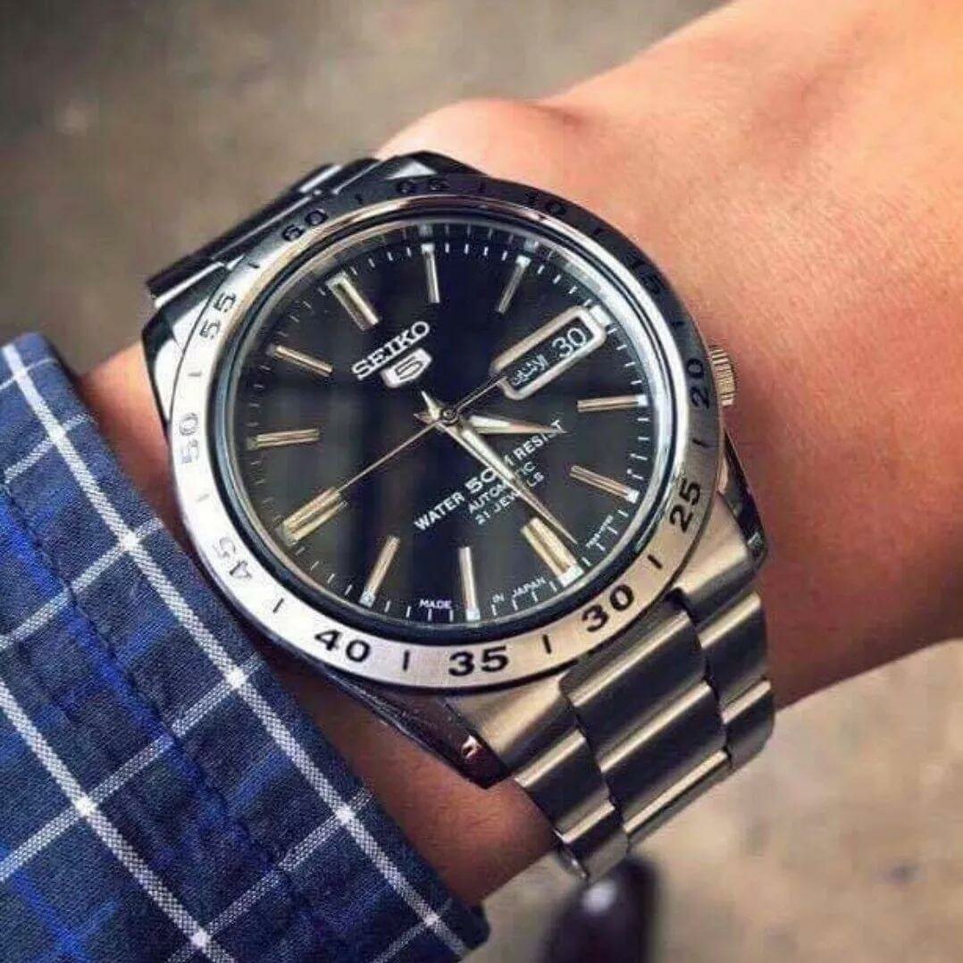 Наручные часы SEIKO SEIKO 5, серебряный — фото 1