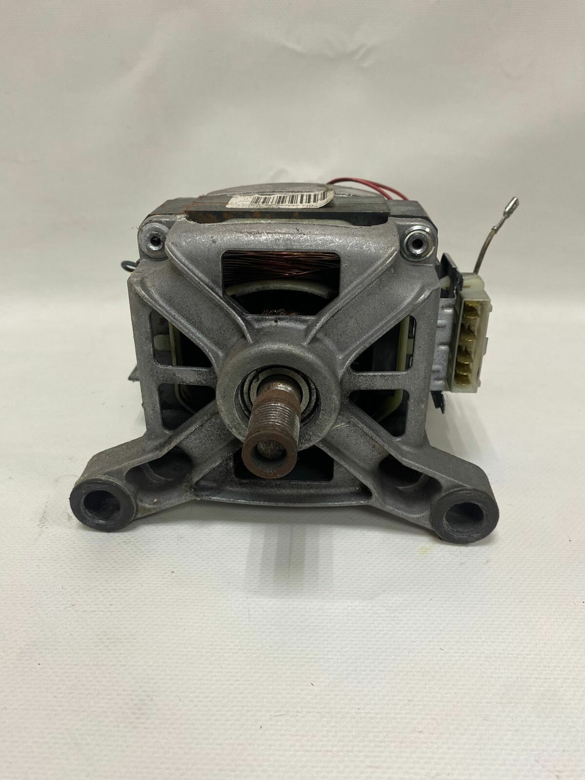 206.1 Двигатель для стиральной машины Indesit Ariston MCA 30/64-148/ph1 Б/У