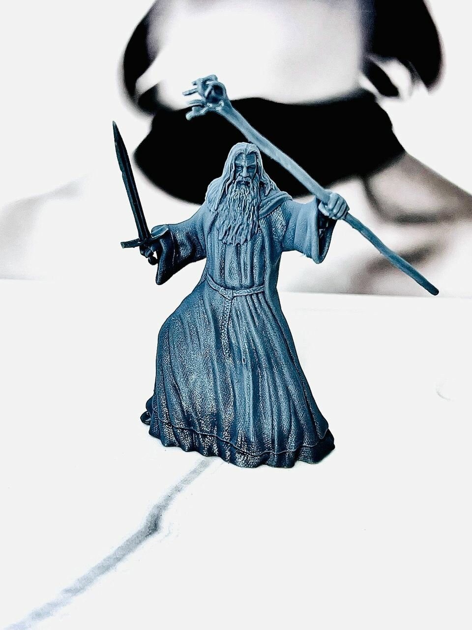 Миниатюра "Гендальф Серый Gandalf the Grey с мечом" - 110 мм