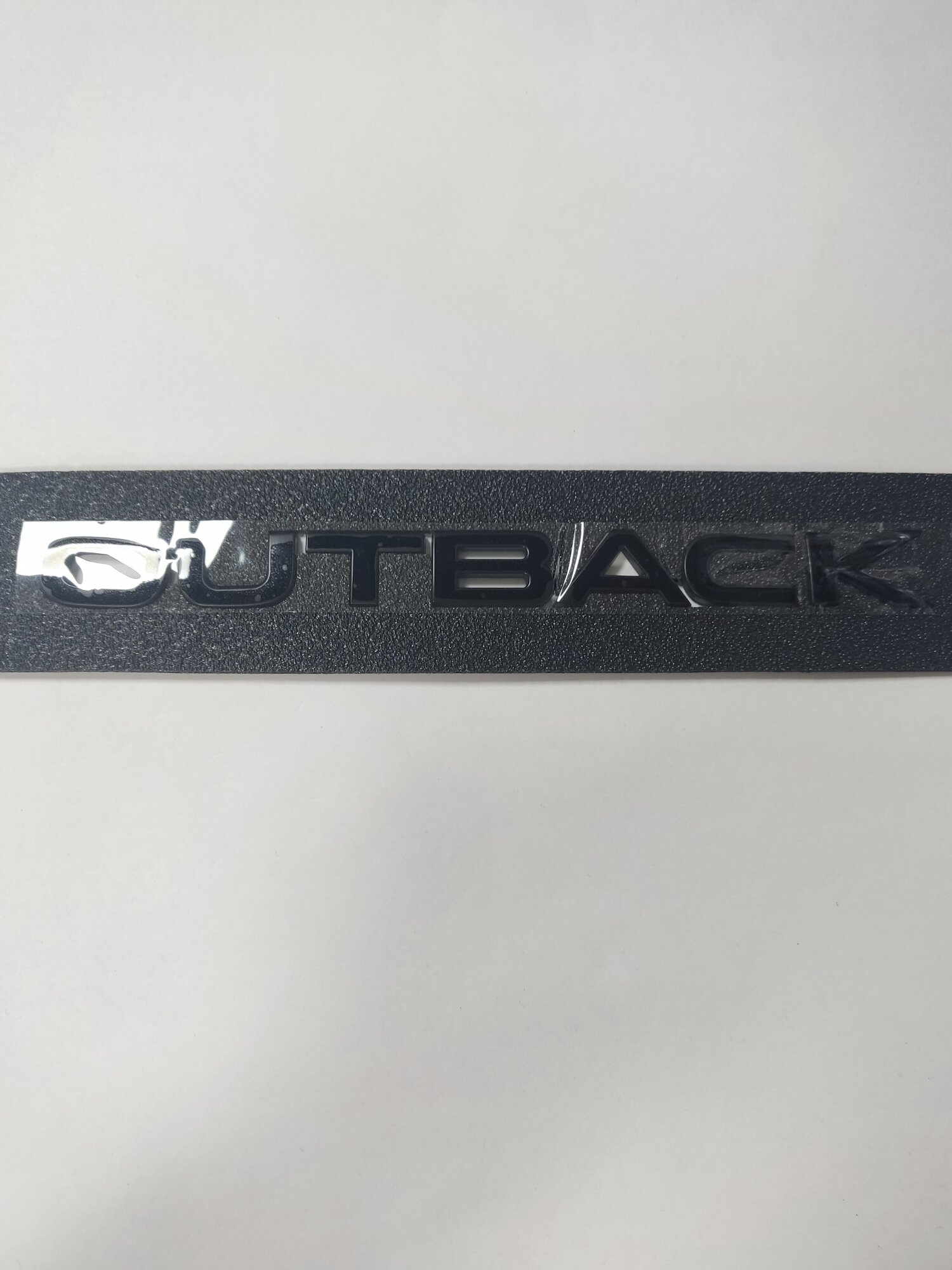 Шильдик Subaru Outback, для багажника и кузова, пластик, черный, глянцевый