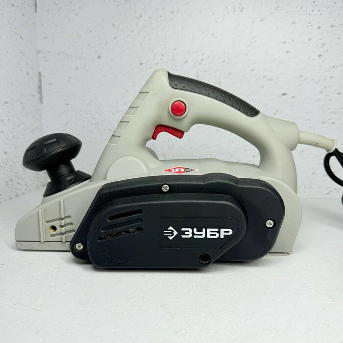Рубанок Зубр ЗР-950-82