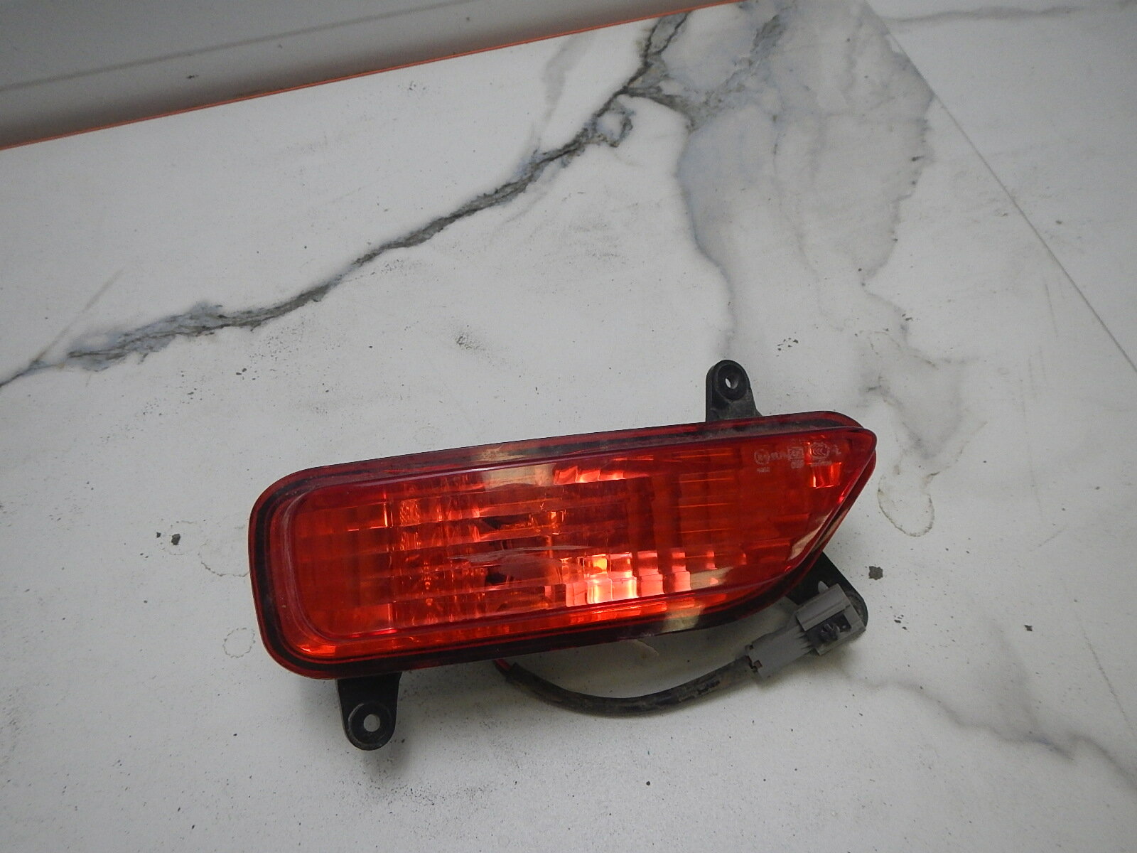 Б/У Фонарь задний противотуманный левый, Lifan (Лифан)-X-60 (12-) LIFAN X-60 (12-) Царапины, сломано крепление. 613148 L...