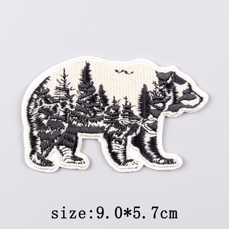 Нашивка медведь с пейзажем, вышивка, PE8418CT