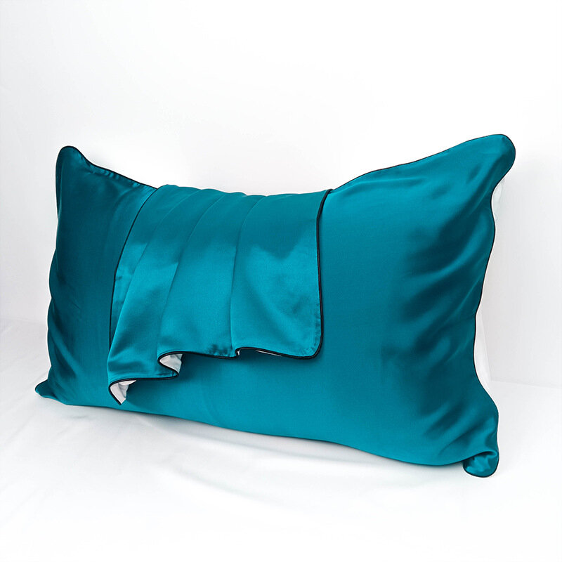 Наволочка Oval Silk Workshop "Павлиний голубой", шелк, 48x74 см