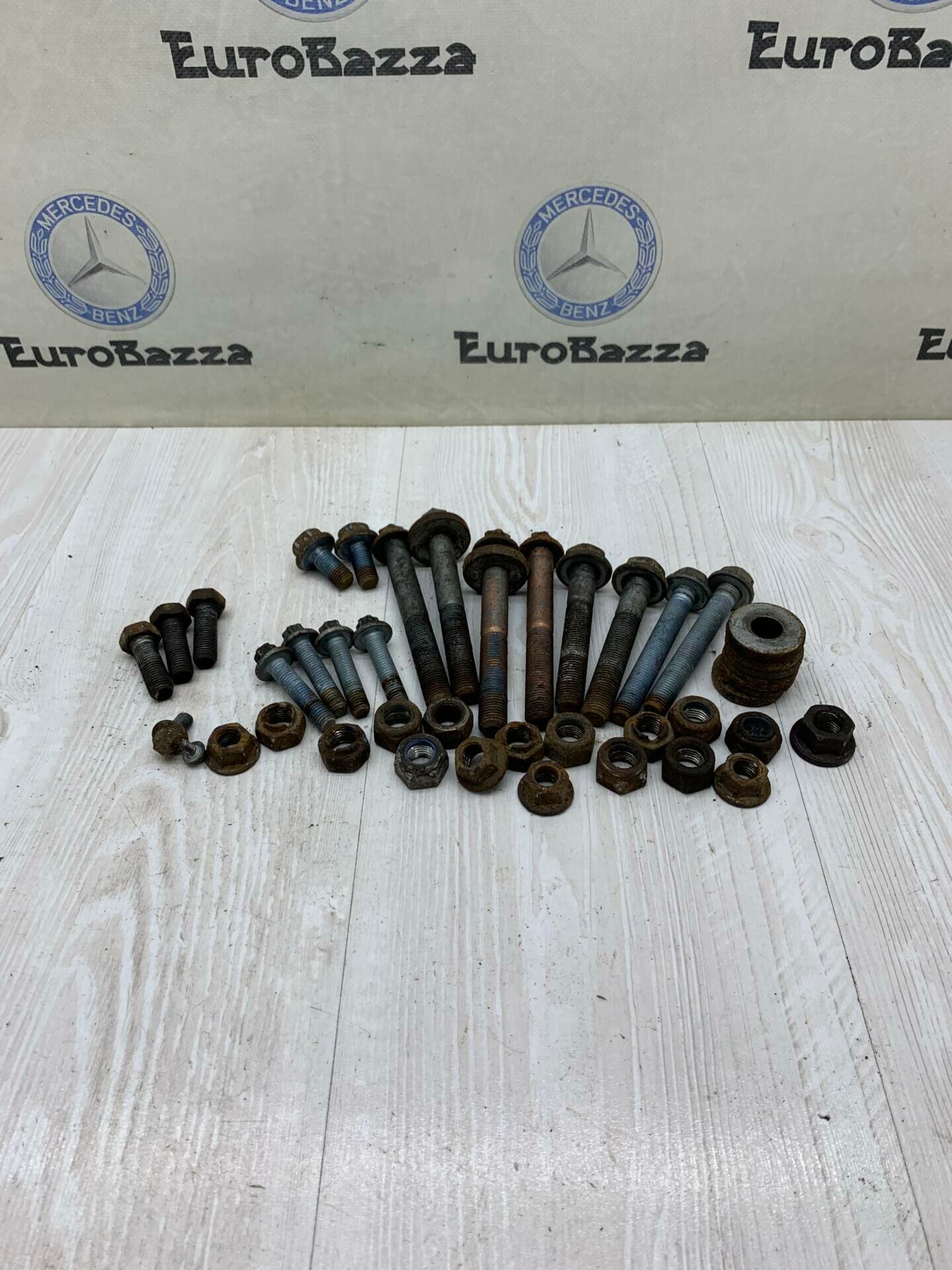 Болты подвески заднего моста Mercedes W211 A0029907422