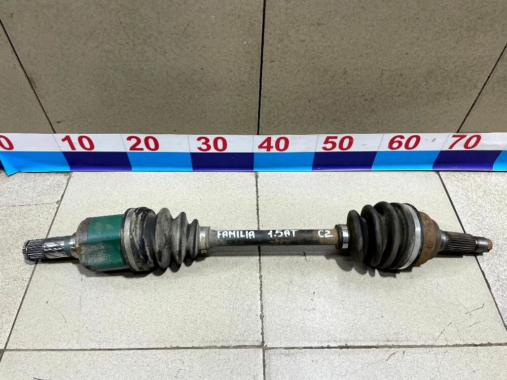 Полуось передняя левая Mazda Familia FA502560XB