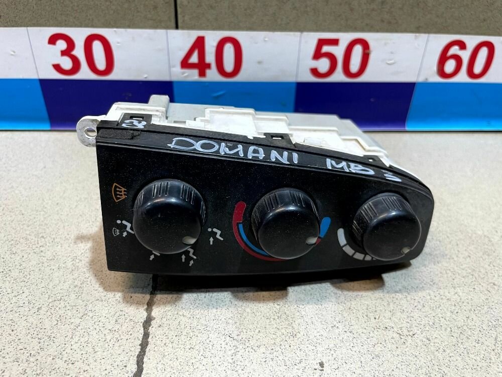 Блок управления отопителем Honda Domani