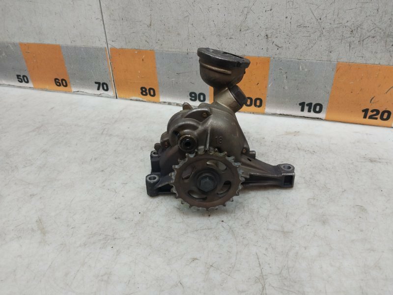 Б/У 2.0 M111 Насос масляный Mercedes-Benz C-Class 1997 W202 430048 MERCEDES-BENZ арт. A1111810201