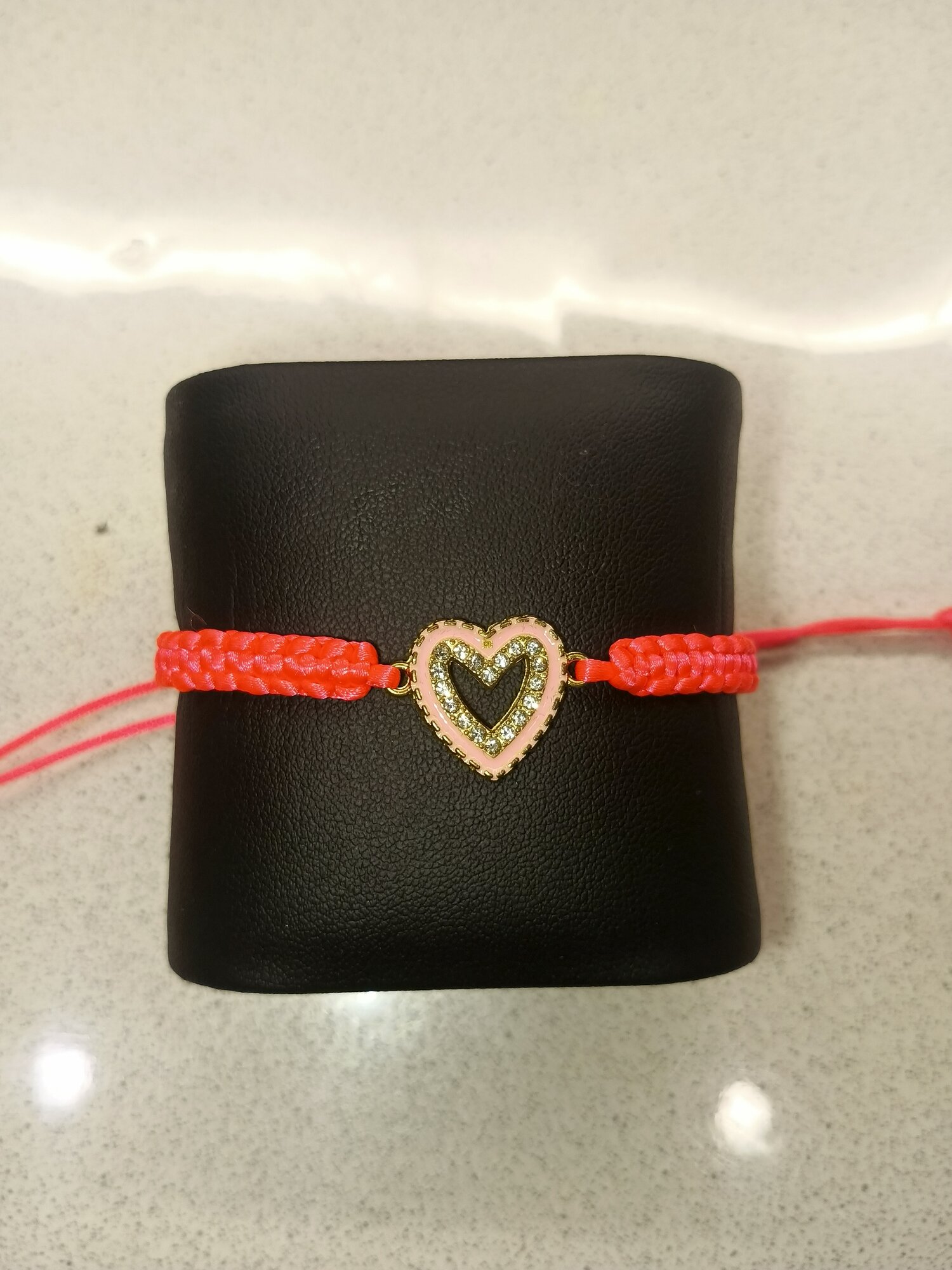 Плетеный браслет