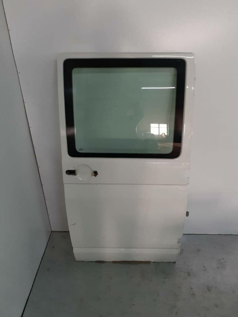 Дверь задняя распашная Volkswagen Transporter T5 2003