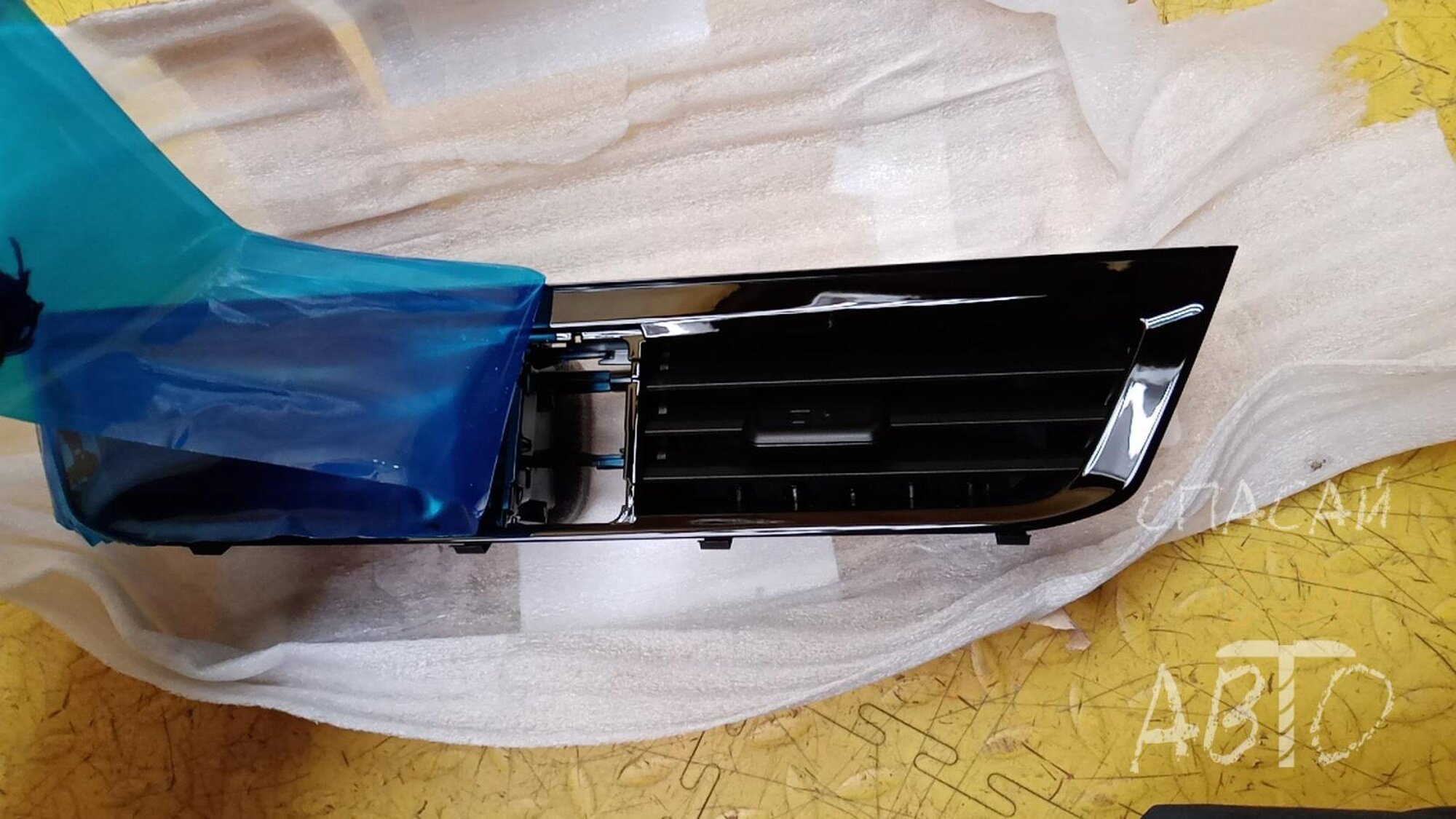 Дефлектор воздушный VAG 2GJ819728041, для радиатора, черный, для Volkswagen Taos