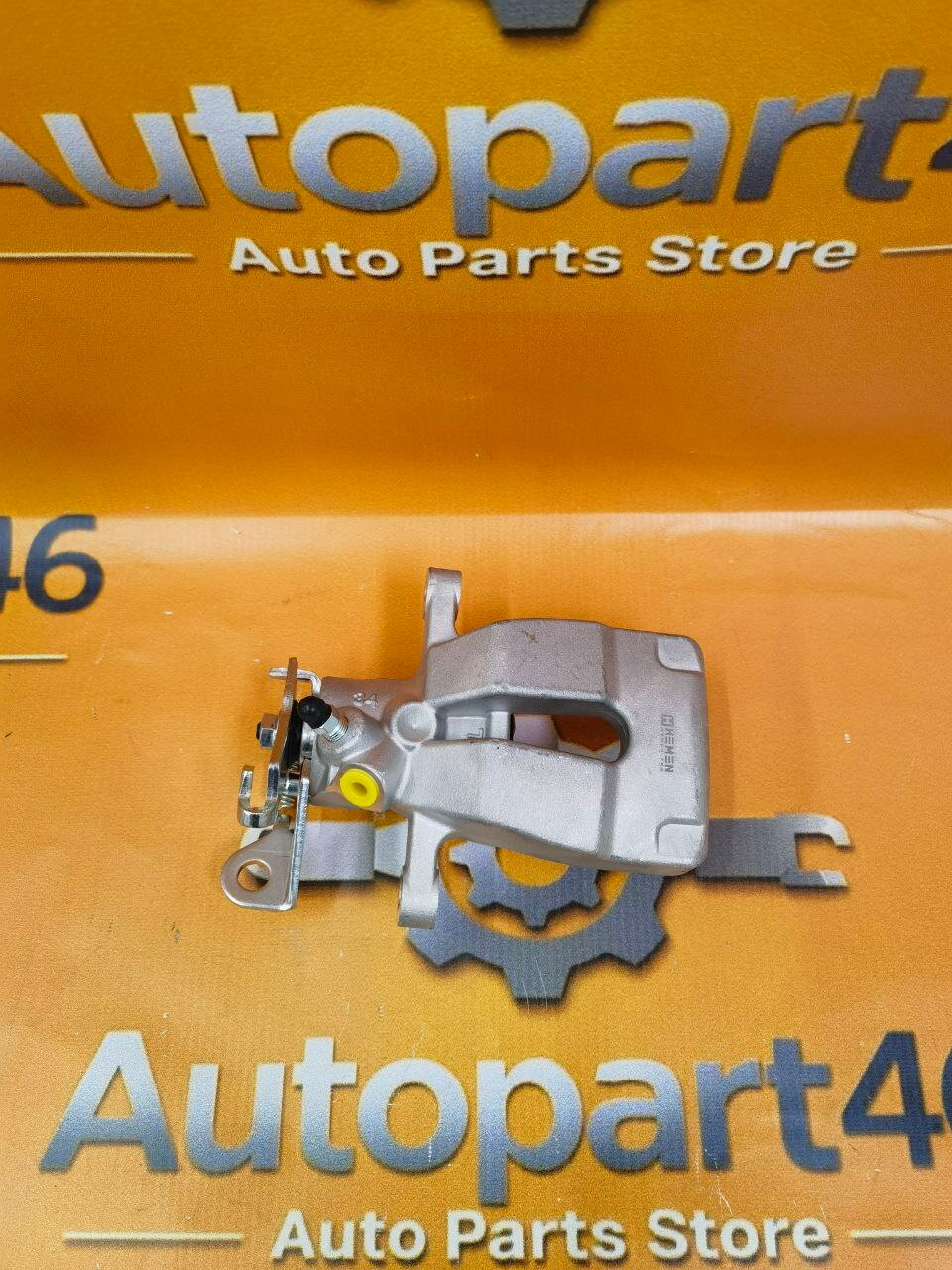 Задний левый суппорт рено меган 2 RENAULT MEGANE левый один