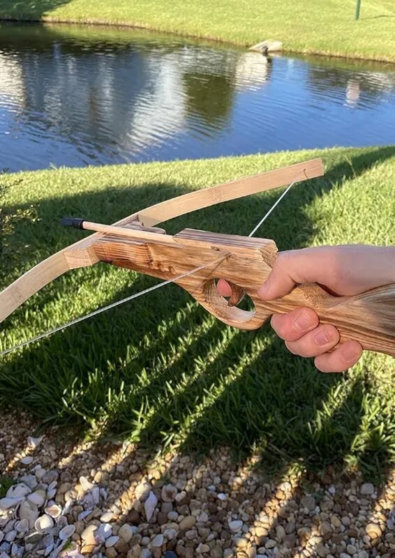 Игрушки из бамбукового арбалета