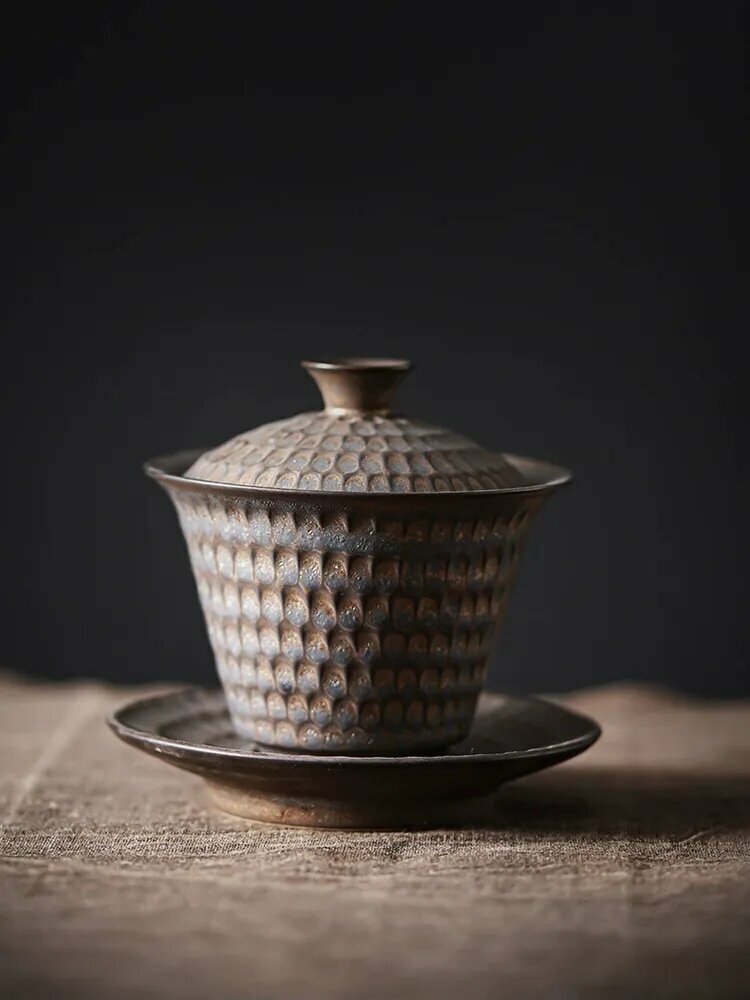 Крышковая чаша с золотистым цветом и кузнечным узором,180 мл, 1 шт