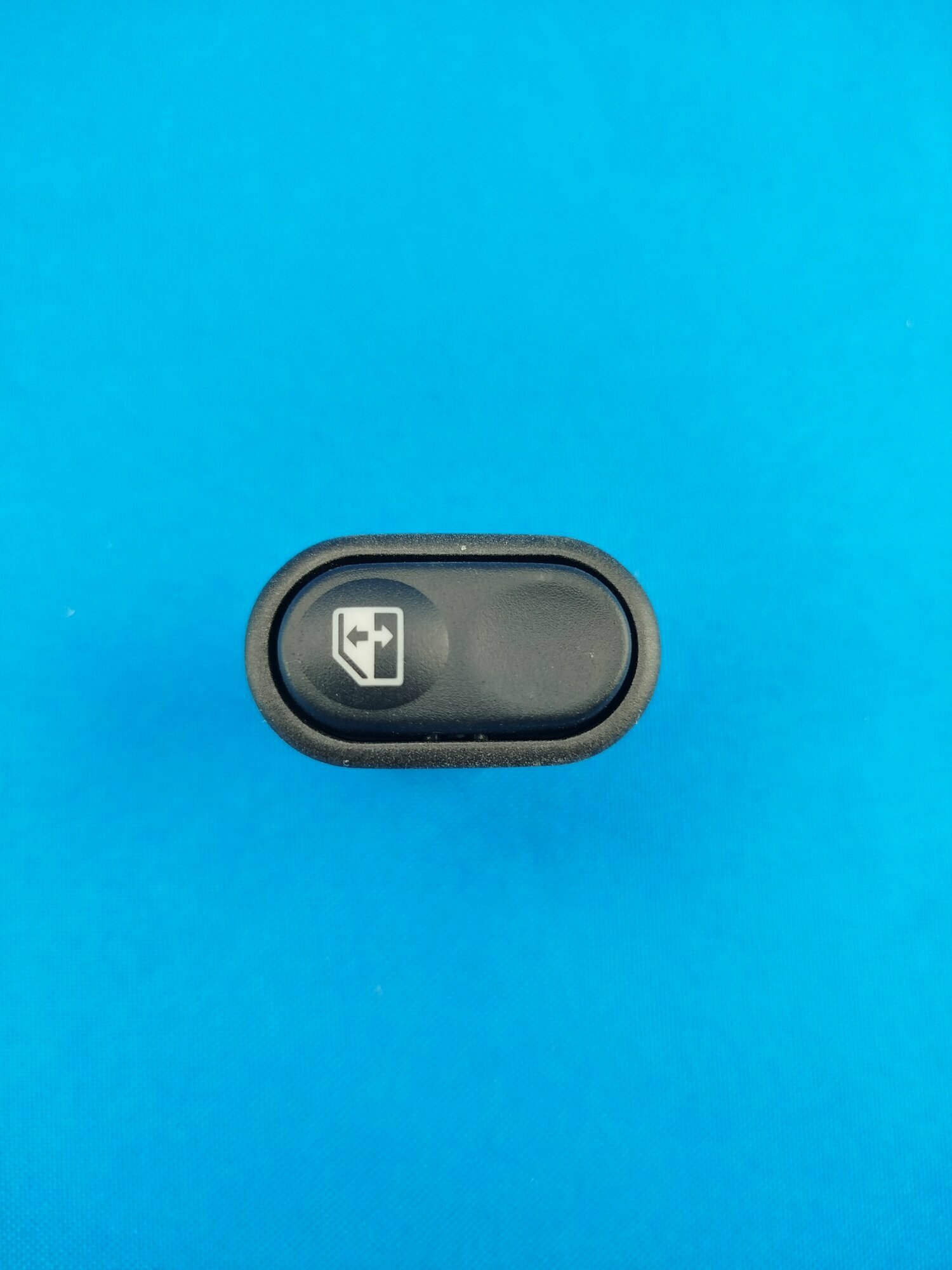 Кнопка стеклоподъемника "ВАЗ" для автомобилей ВАЗ 2110-15, Нива Urban, Шевроле-Нива, ГАЗ, УАЗ Патриот