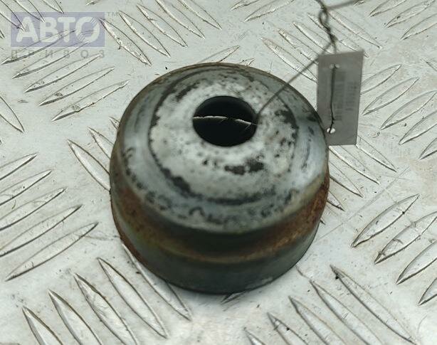 Опора амортизатора переднего (верхняя) Audi 100 C4 (1991-1994)