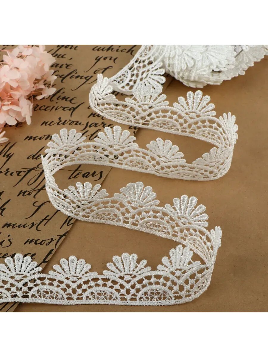 Кружево гипюровое, тесьма декоративная