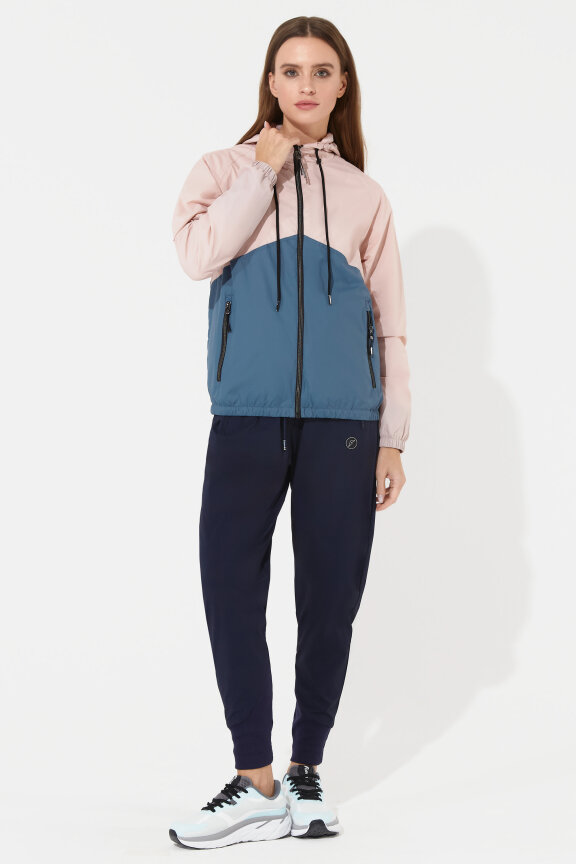 Куртка спортивная