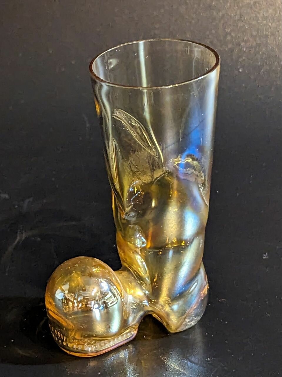Cувенирная стопка "Сапожок", тонкостенное перламутрово-жёлтое цветное стекло. Винтаж СССР, 1960-1970 гг.