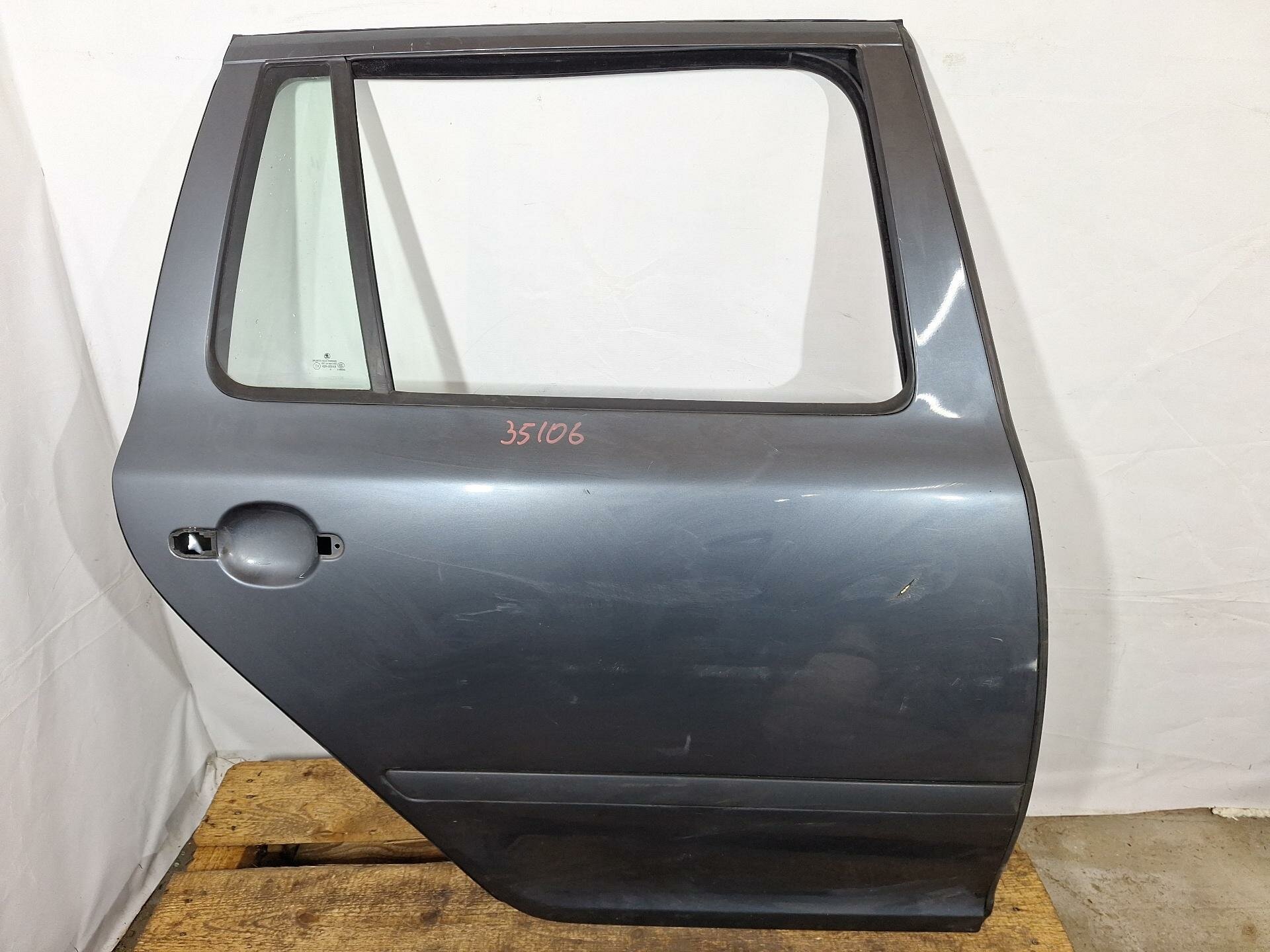 Дверь задняя правая Skoda Octavia 2 1Z5 2008