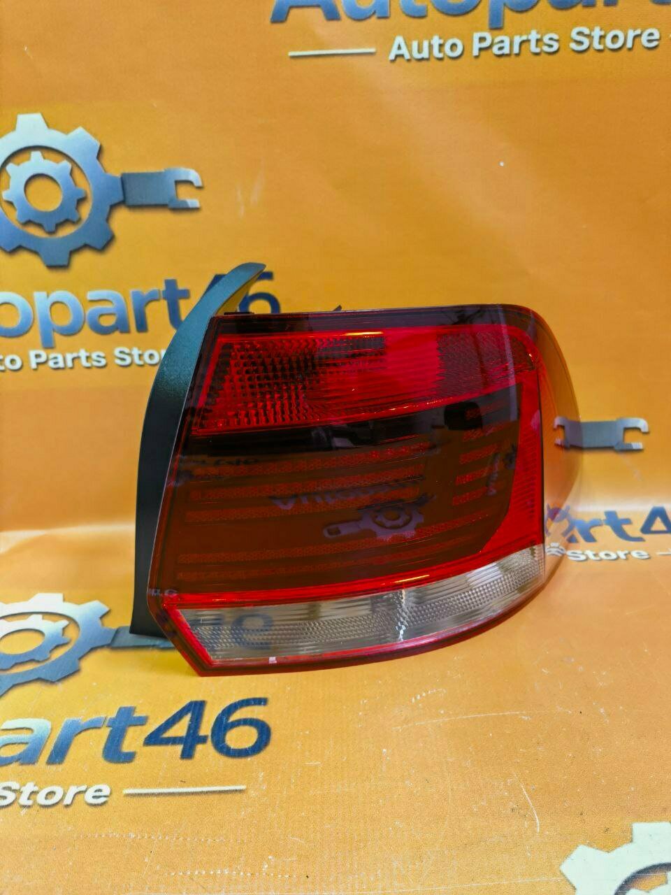 Правый задний фонарь Поло Седан Volkswagen Polo-5 рестайлинг 2014-2020.