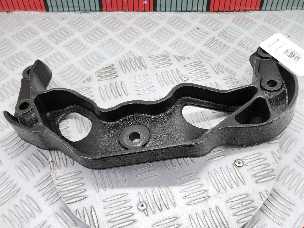 Кронштейн (крепление лапа) двигателя Ford Mondeo 2 97BG3K305AG арт. 1909605