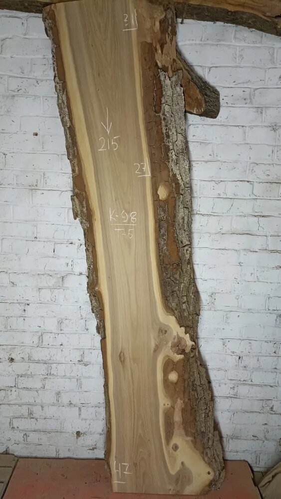 Слэб дерева Карагач К98, выровнен в плоскости, влажность 8-10%