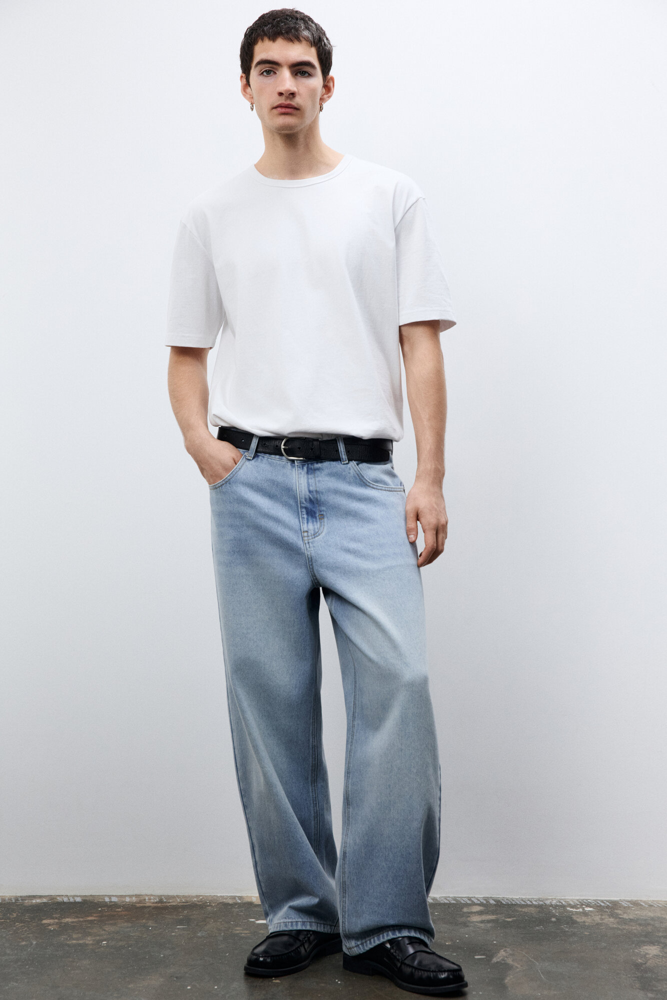 Джинсы широкие 