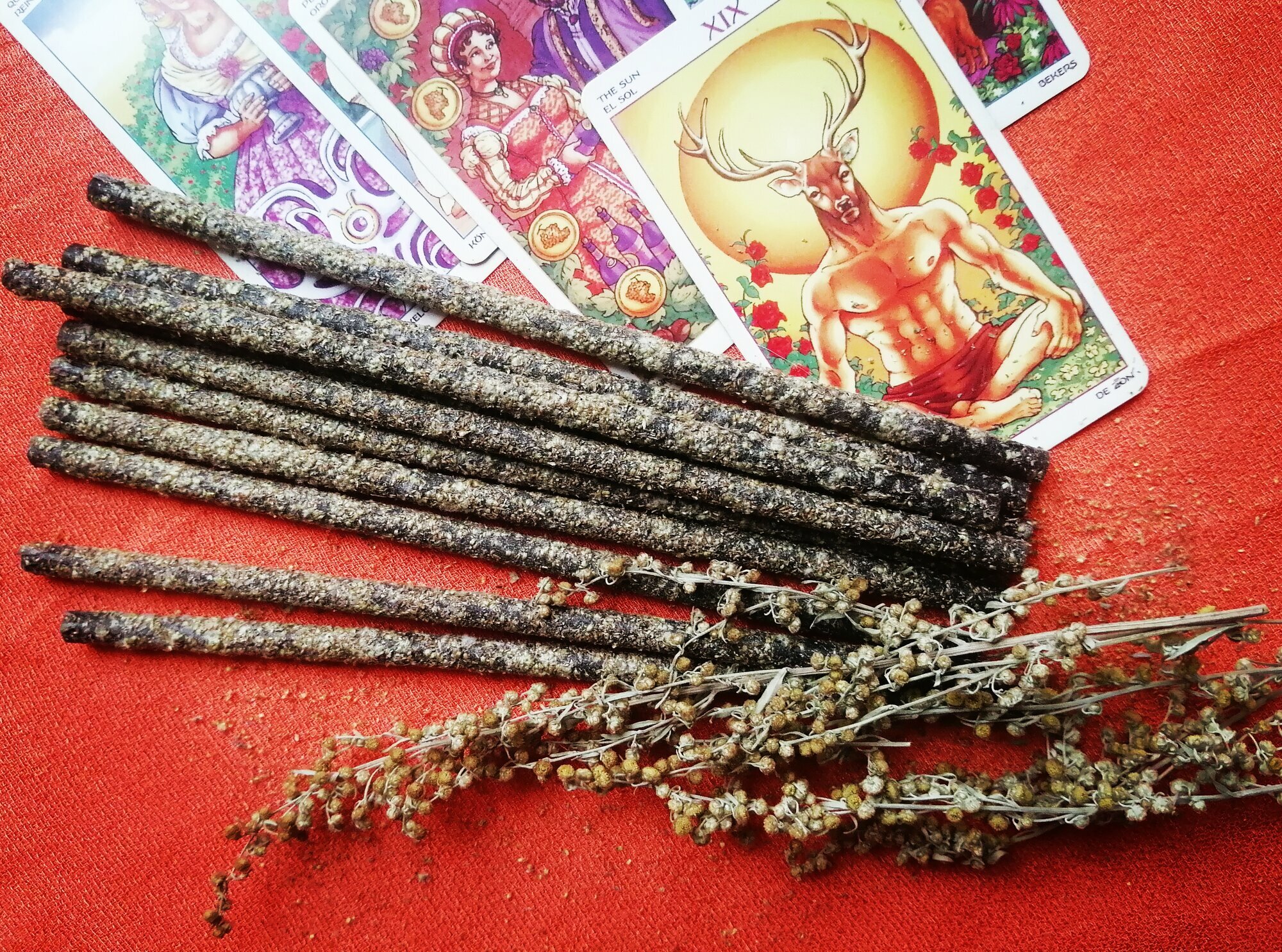 Свечи восковые черные с полынью 10шт №80 max