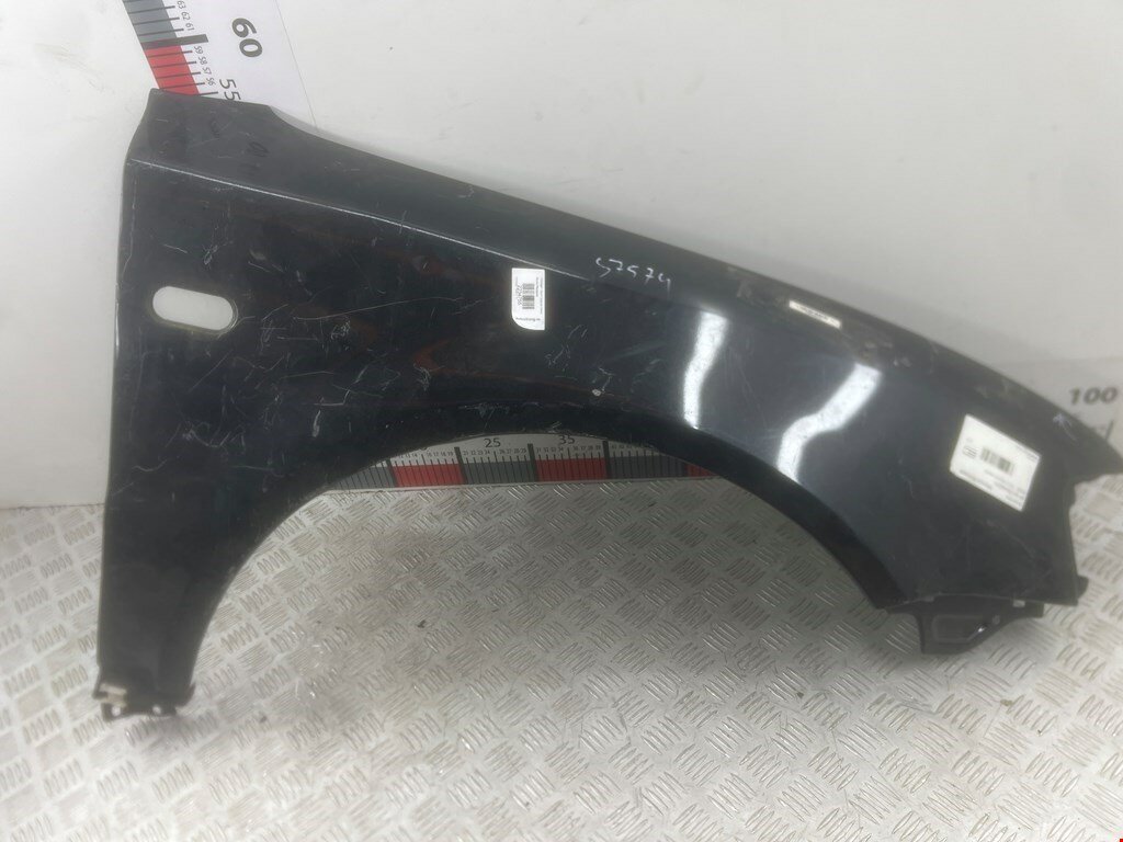 Крыло переднее правое Volkswagen Passat 5 3B0821105C арт. 2234755