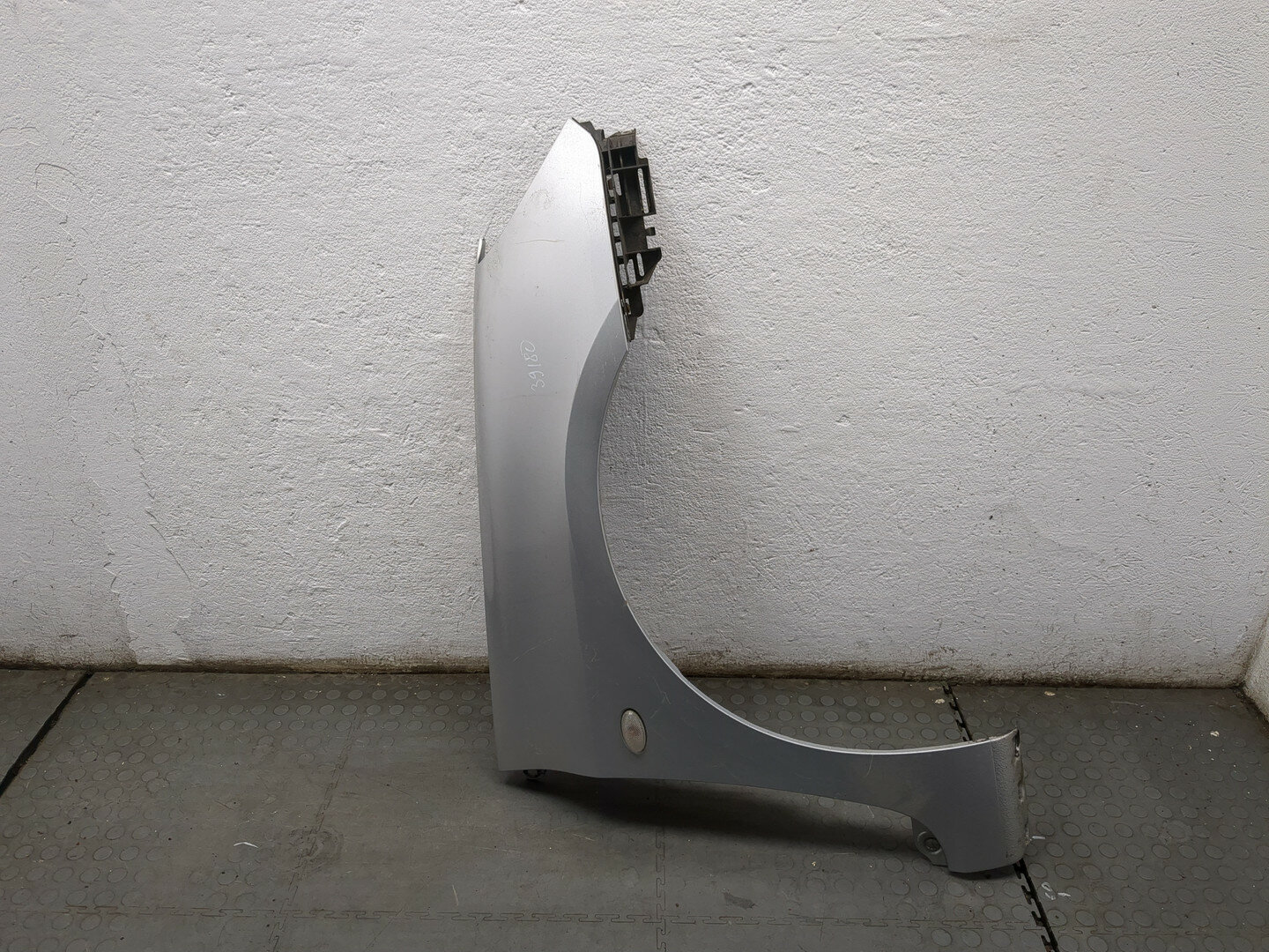 Крыло правое переднее Peugeot 307 Б/У