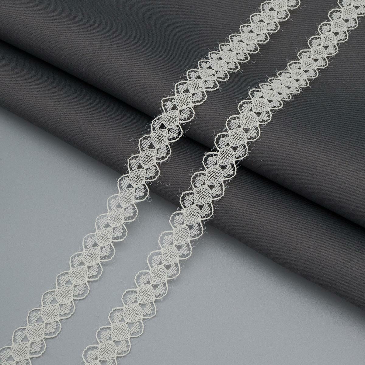 Кружево капроновое для шитья и рукоделия, цвет бежевый, 1,5 см х 13,72 м