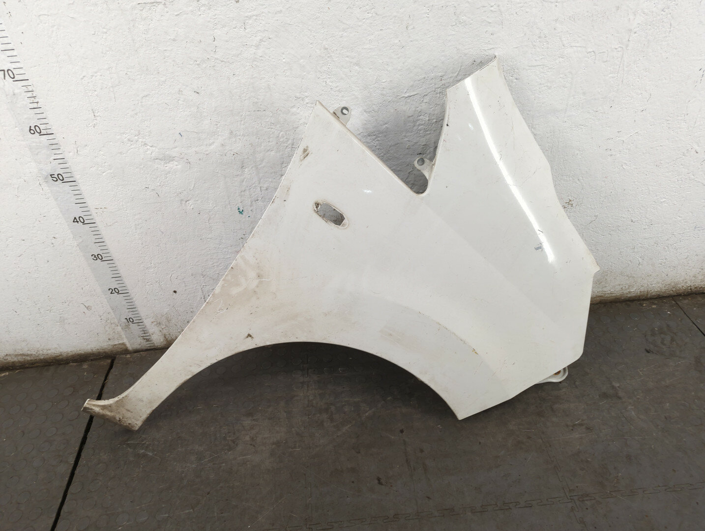 Крыло правое переднее Nissan NV200 Б/У