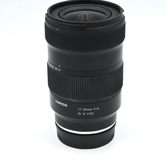Объектив Tamron 17-50mm f/4 Di III VXD Sony E