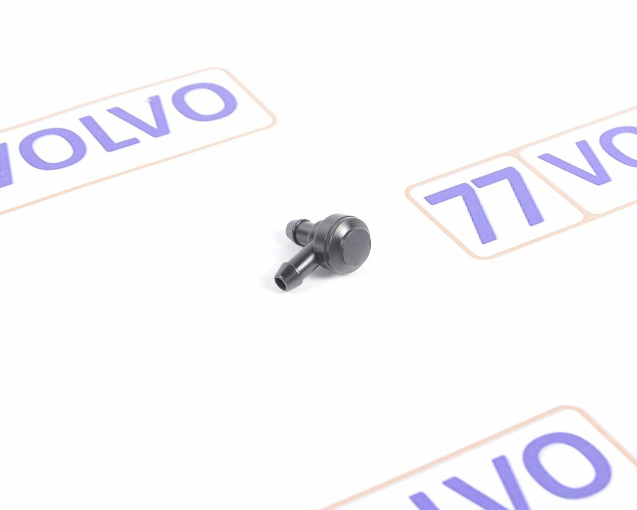 9178897 Угольник с клапаном VOLVO/Оригинал