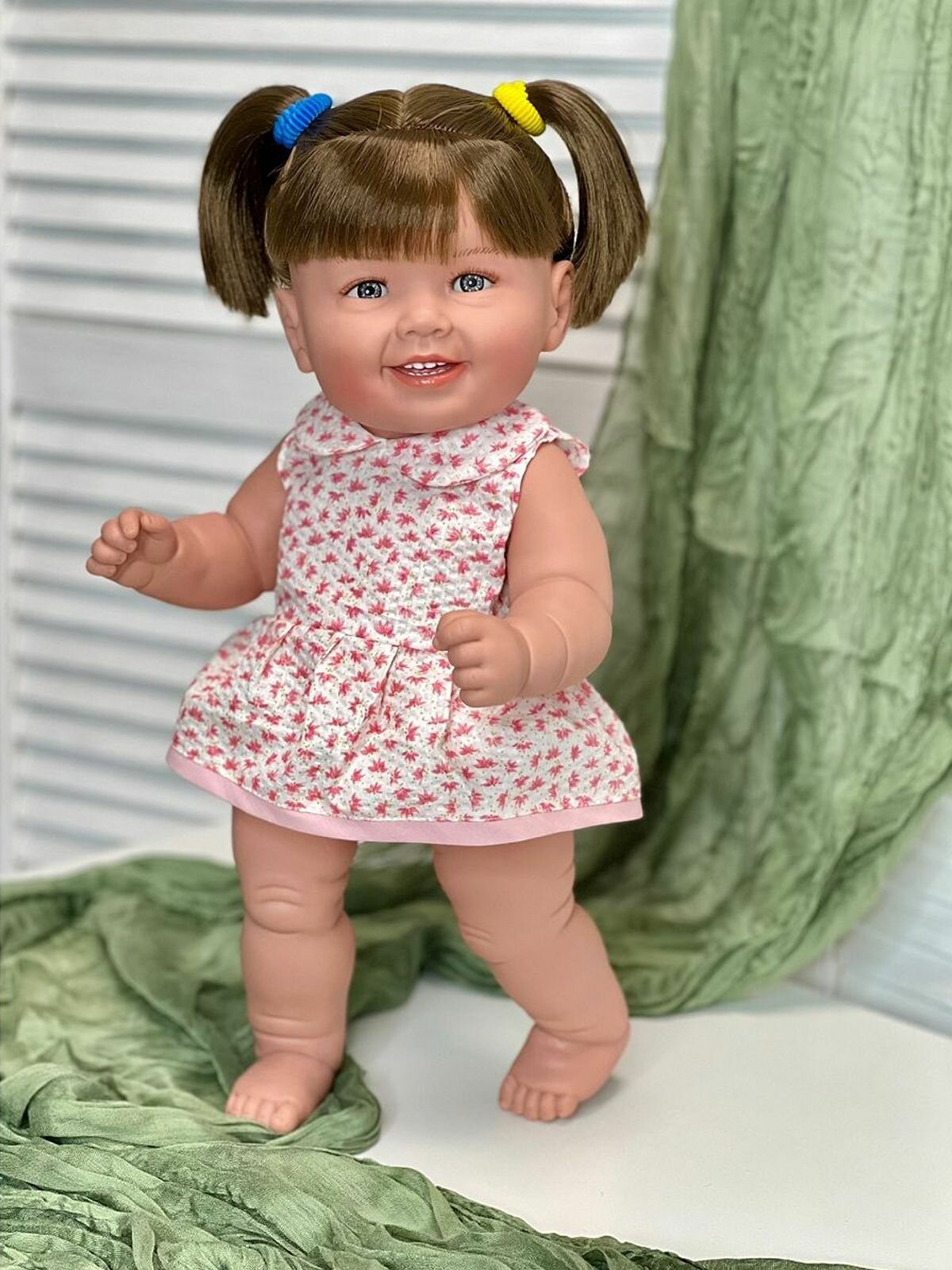 Кукла Manolo Dolls виниловая Diana 47 см