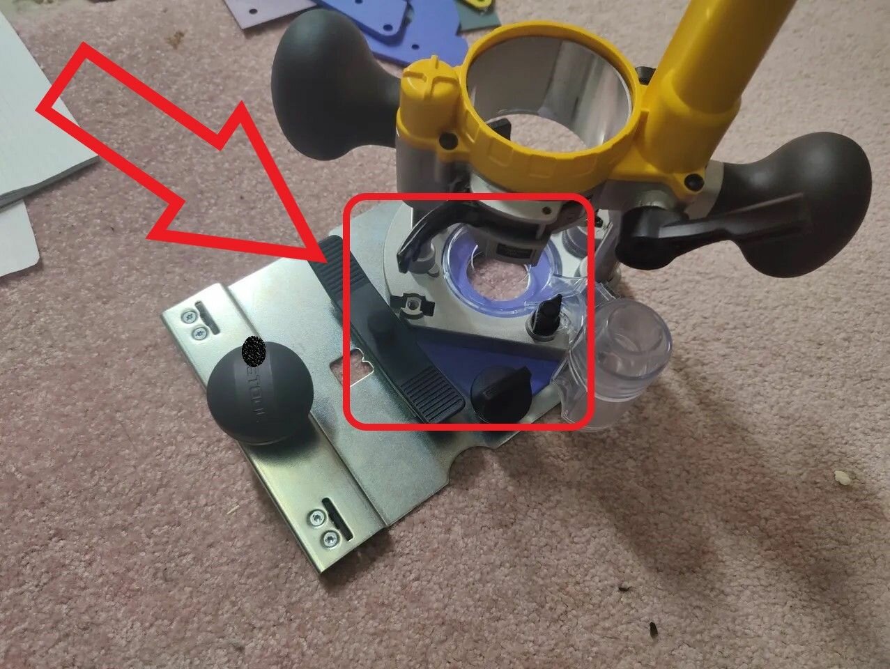 Переходная пластина фрезера Dewalt DCW600 20V к направляющей Festool LR 32