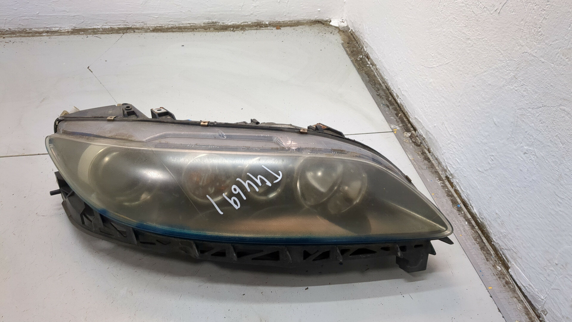 Фара (передняя) правая Mazda 6 (GG) Б/У