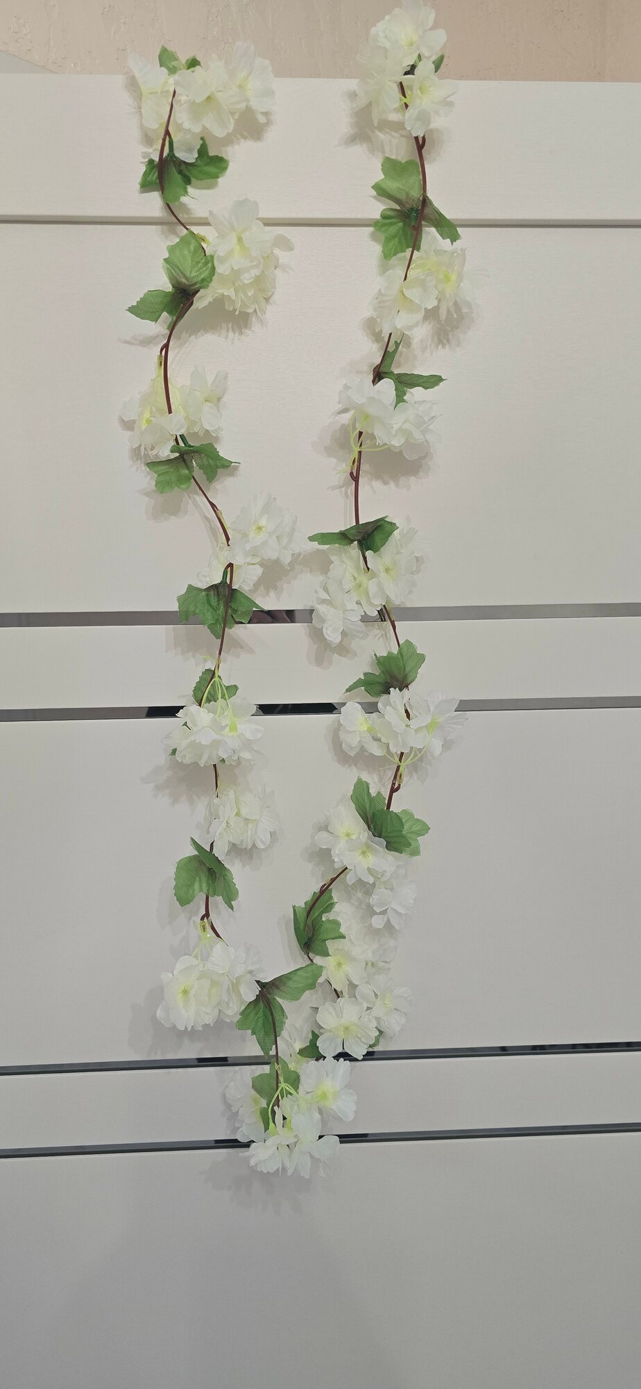 Искусственная лиана Holodilova, 240см, белые цветы, текстиль