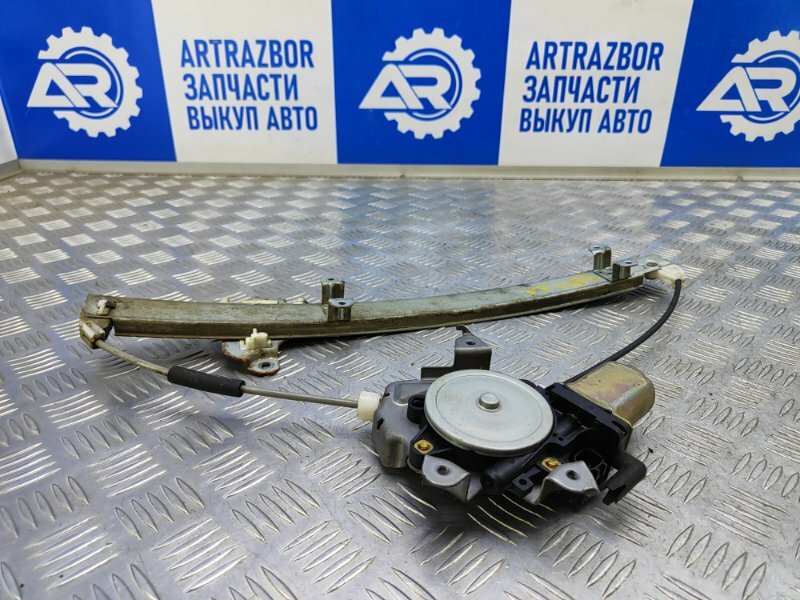 Б/У Стеклоподъемник электр. передний левый Nissan Bluebird Sylphy G10 / Ниссан Блюберд Силфи G10 1.8 QG18DE 125 Л.С 2001