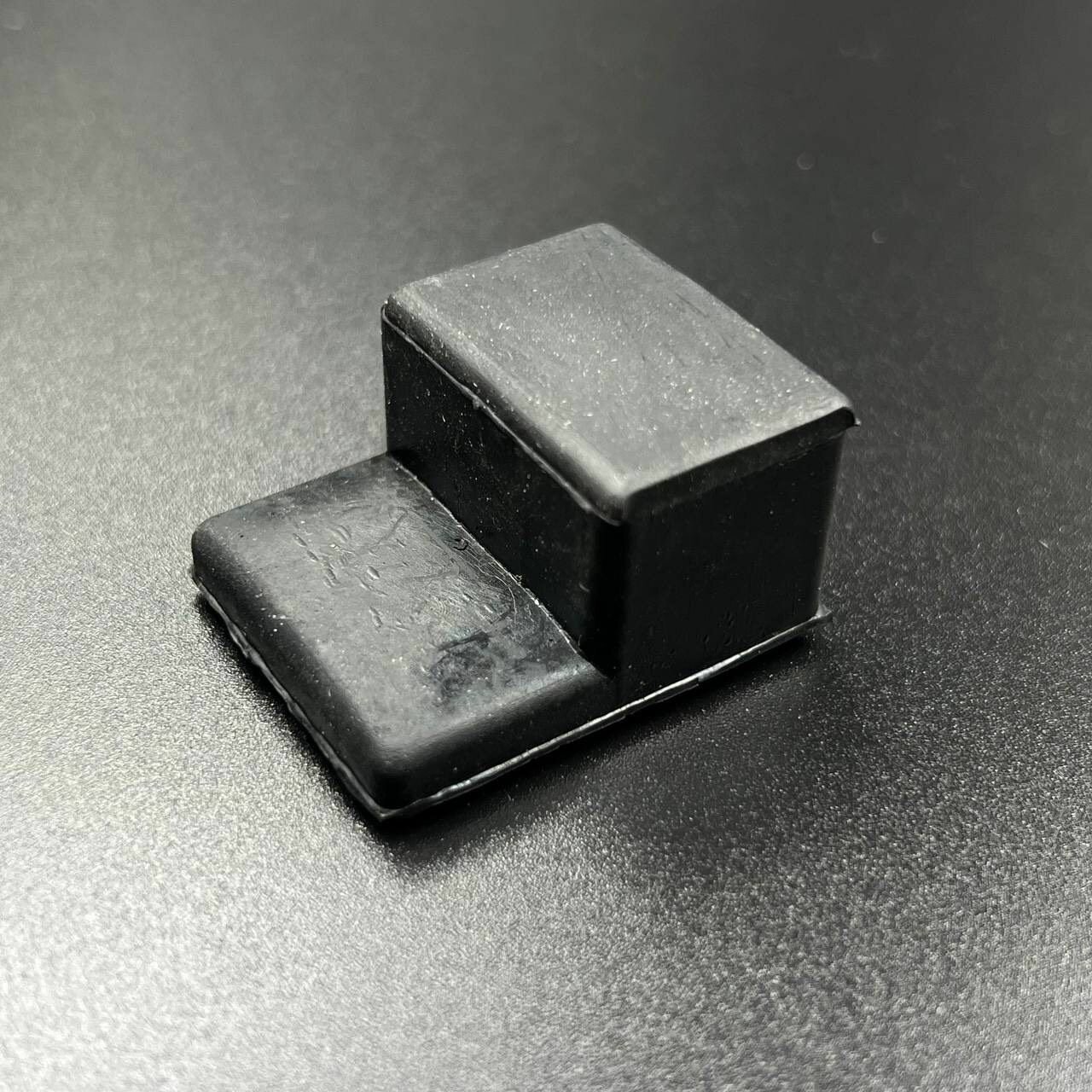 Демпфер нижний передний Yamaha 9.9-15 (YUELANG) OEM номера: 63V-44557-00