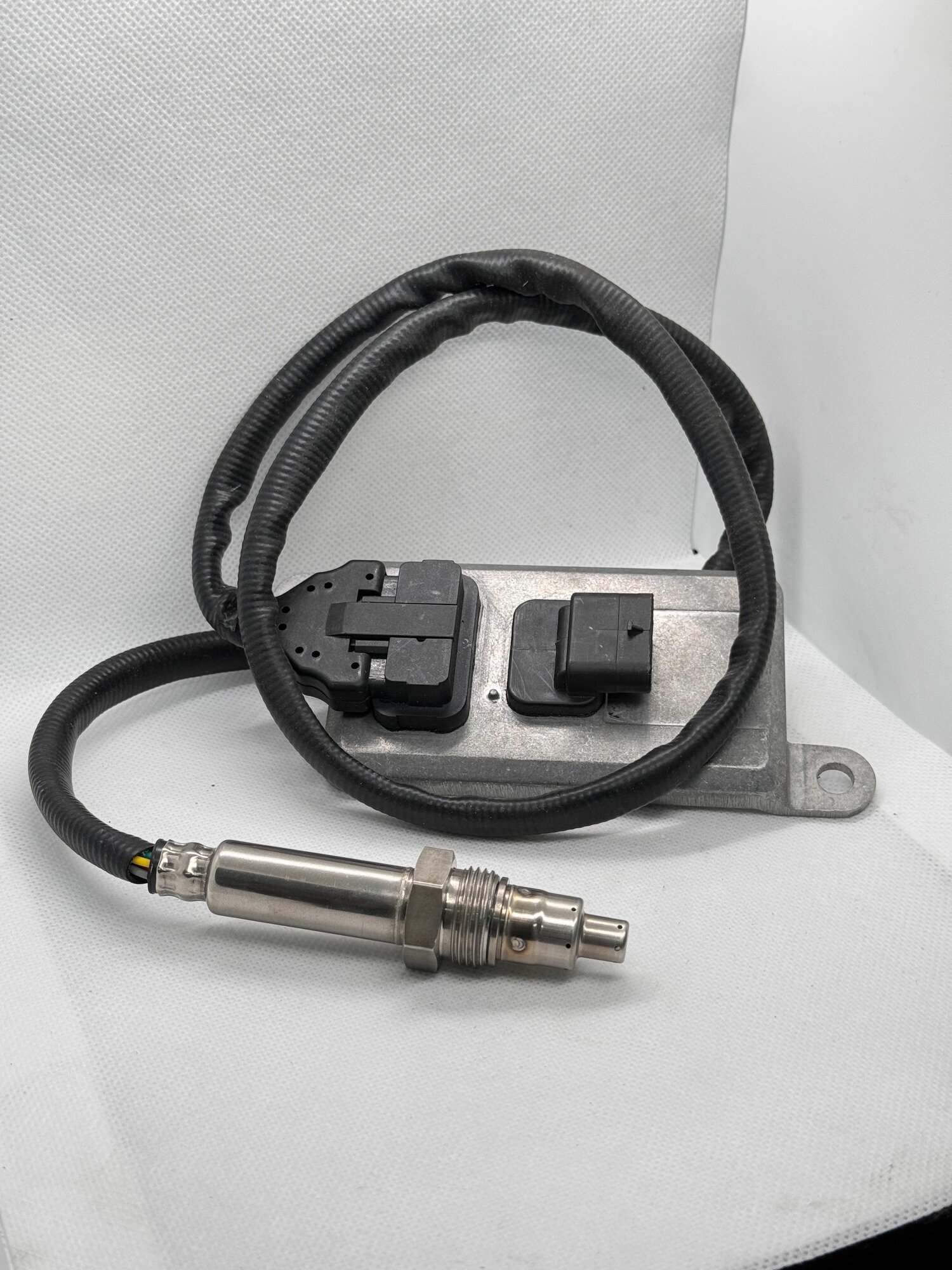 Блок с датчиком оксида азота 5WK9 6714A UNINOx Sensor CONTINENTAL